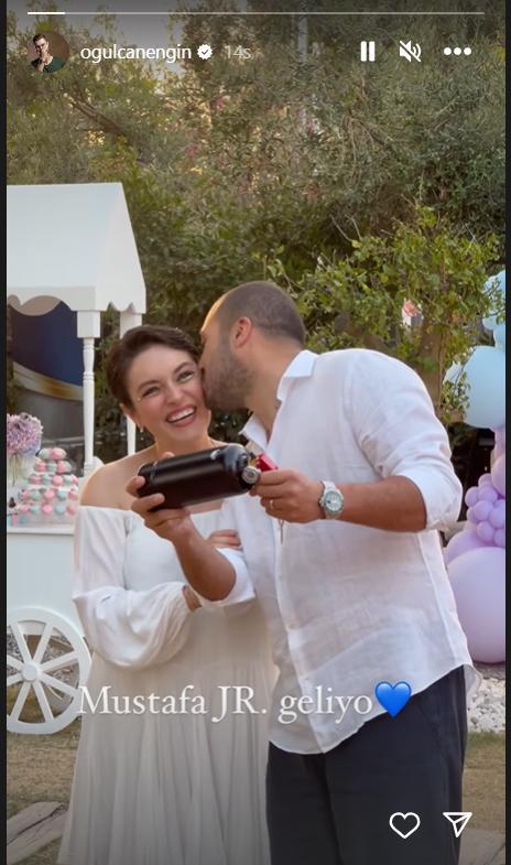 Ezgi Mola ve Mustafa Aksakallı çiftinin bebeklerinin cinsiyeti belli ... Ezgi Mola ve Mustafa Aksakallı çiftinin bebeklerinin cinsiyeti belli ...