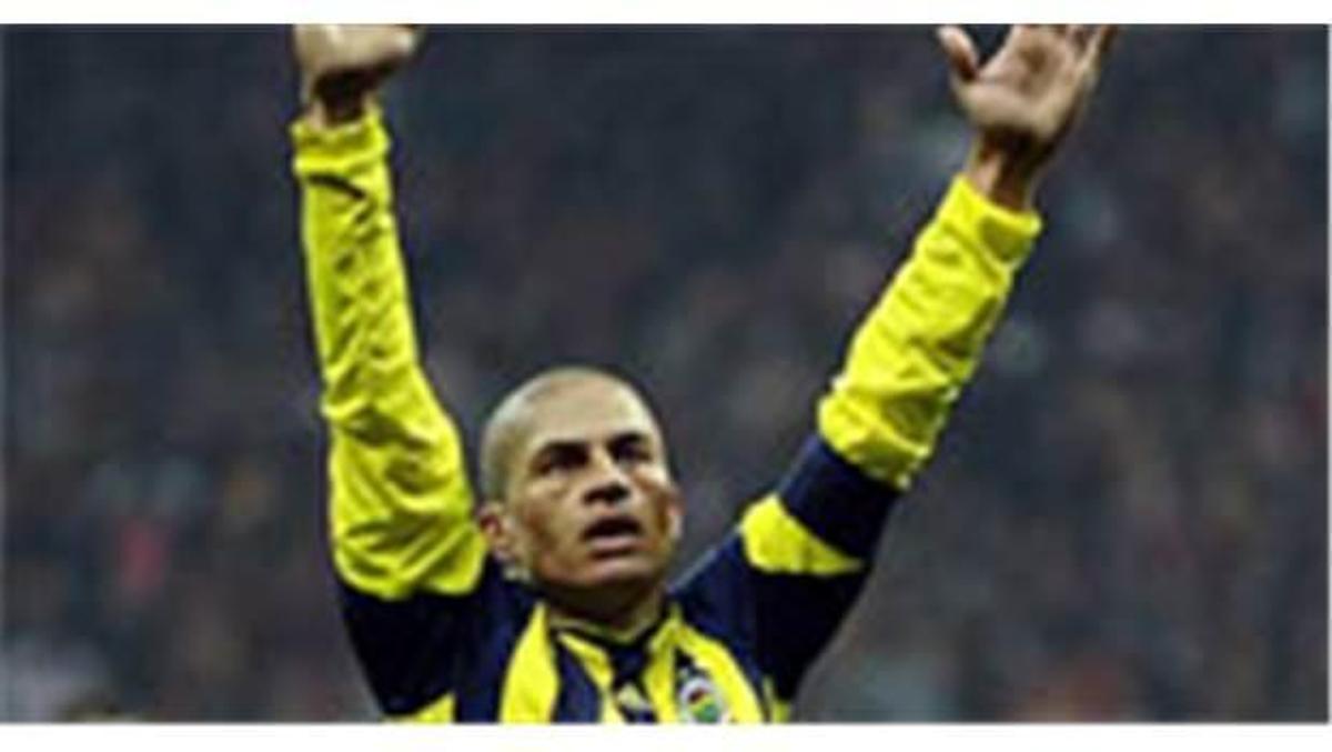 Alex ona sahip çıktı - Futbol Haberleri