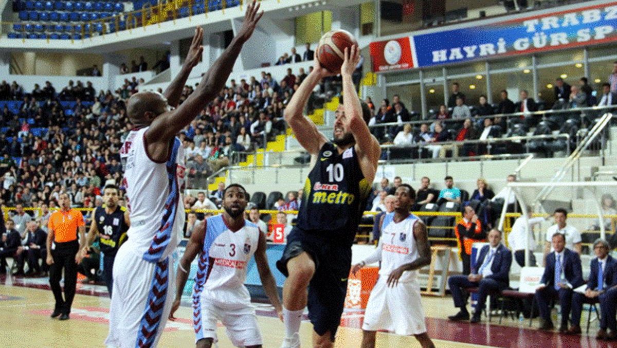 Fener, Trabzon'u deplasmanda geçti - Fenerbahçe Haberleri