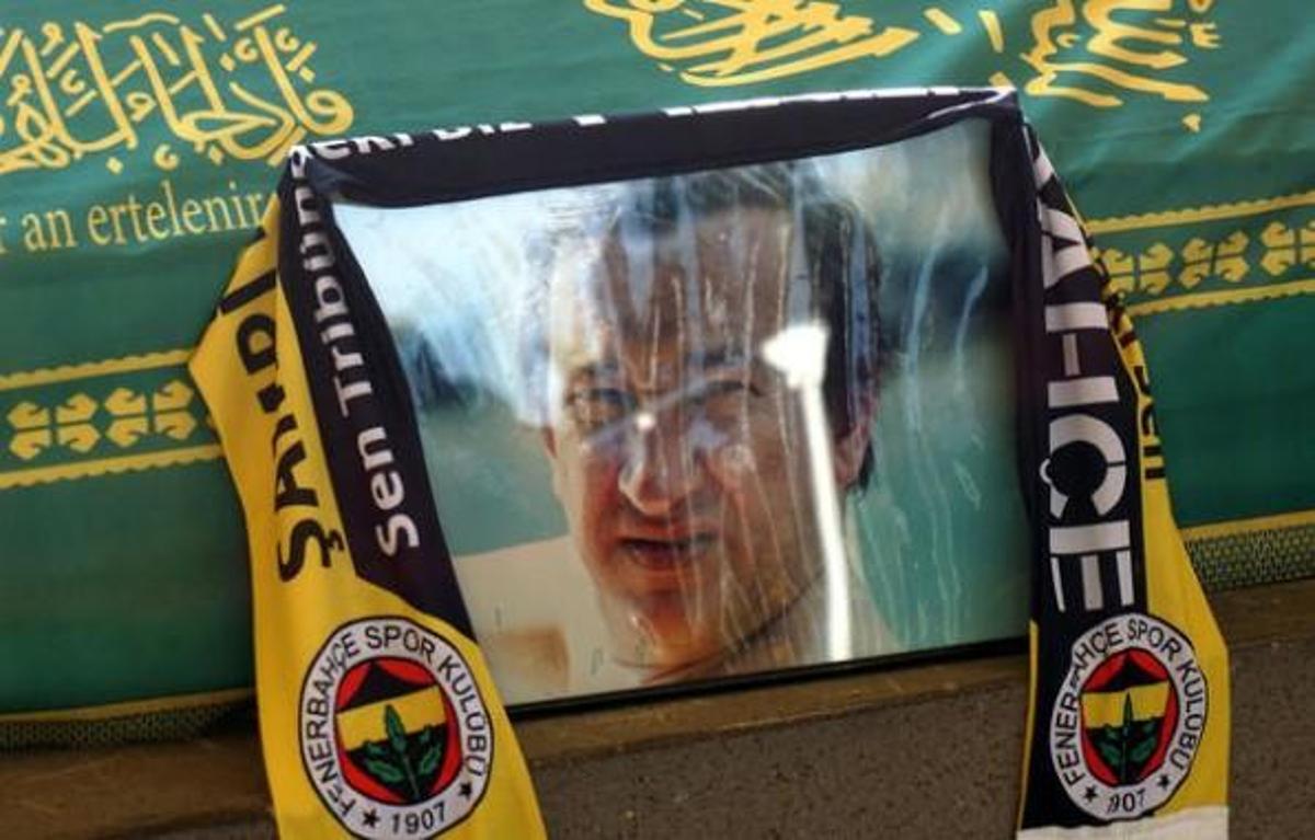 Usta yönetmen Tunç Başaran son yolculuğuna uğurlandı - Gazetevatan En ...