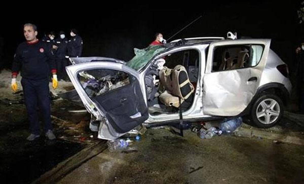 Korkunç kaza! Kafa kafaya çarpıştı! Çok sayıda ölü ve yaralı var ...