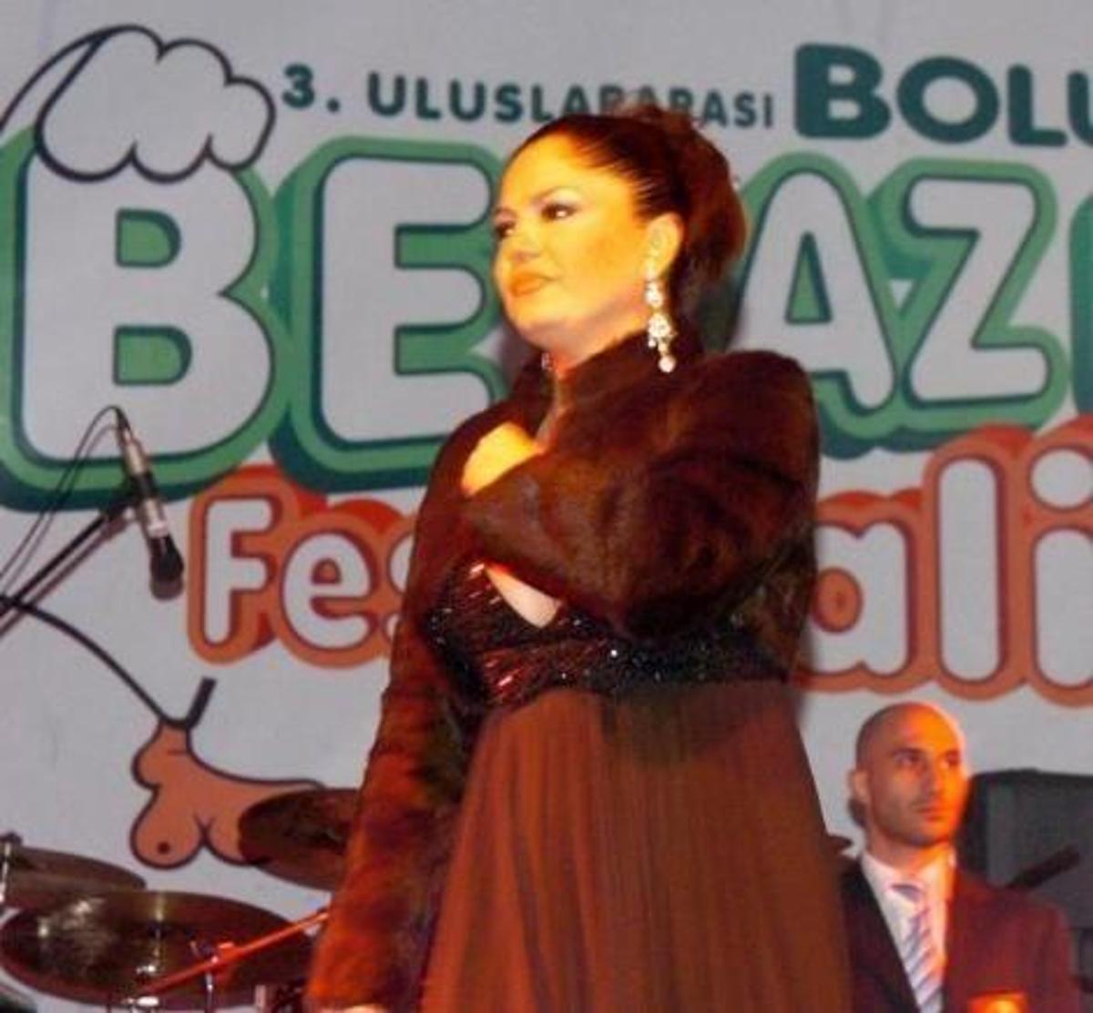İzel´in Bolu konseri!.. - Magazin Haberleri