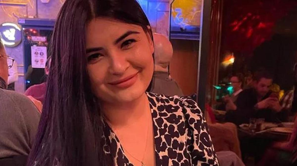 Hanife yaz sezonunu açtı! Bikinili paylaşıma emojili önlem... - Vatan ...