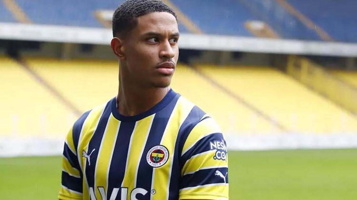 Jayden Oosterwolde resmen Fenerbahçe'de - Fenerbahçe Haberleri