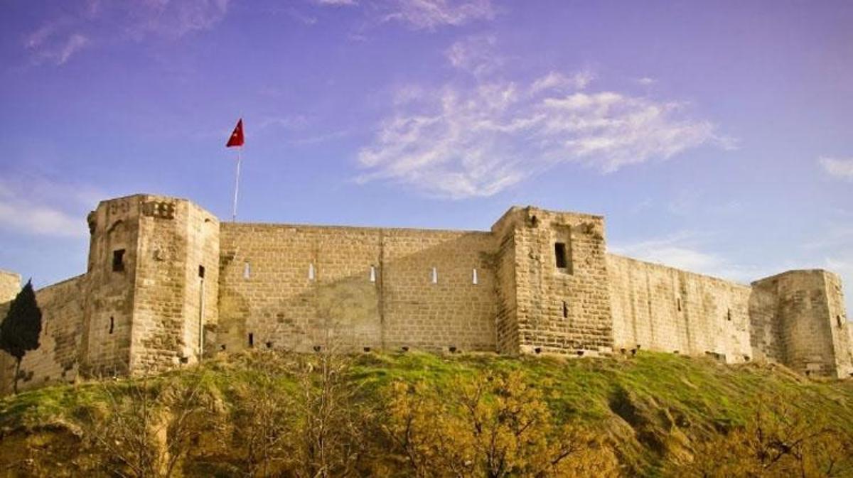 Gaziantep Kalesi yıkıldı mı? Gaziantep Kalesi depremden etkilendi mi ...