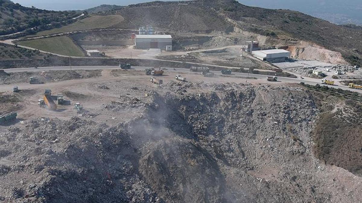 Enkaz döküm sahası havadan görüntülendi - Gazetevatan Haberler