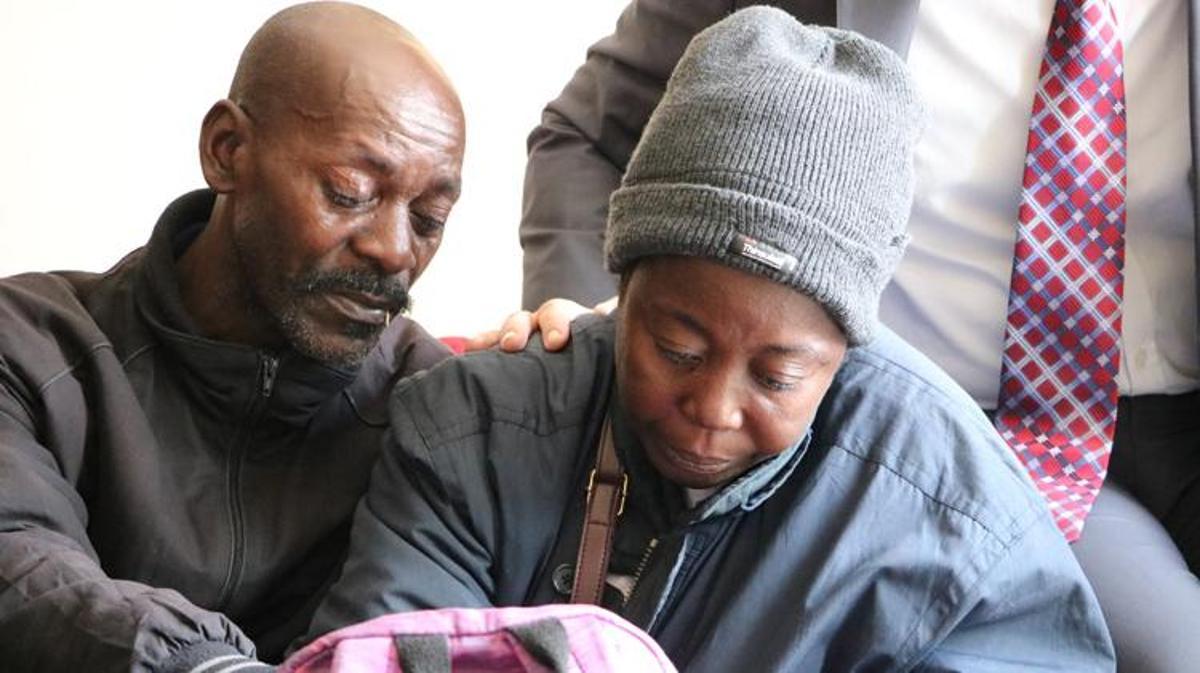 Dina'nın eşyalarını alan anne ve babası ağladı - Gazetevatan Son Haberler