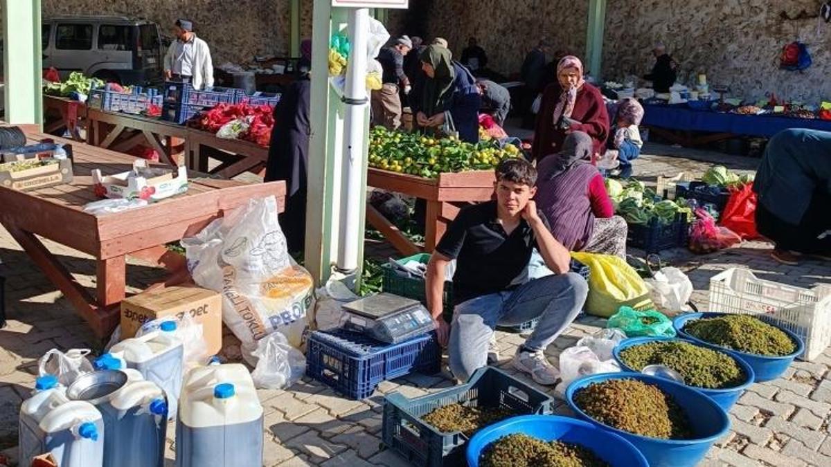 Konya'daki semt pazarı Türkiye'nin dilinde! Müşterileri mest eden ...