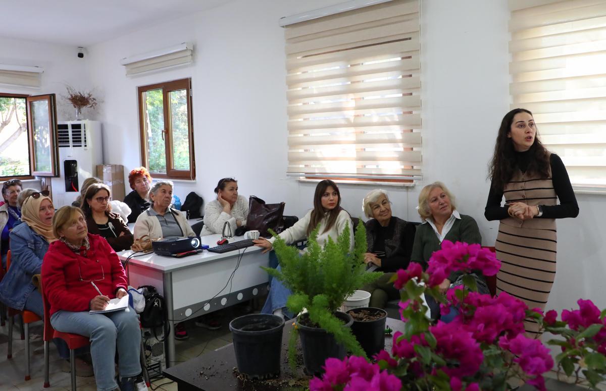 Büyükşehir'den yaş almış bireylere evde çiçek yetiştiriciliği eğitimi ...