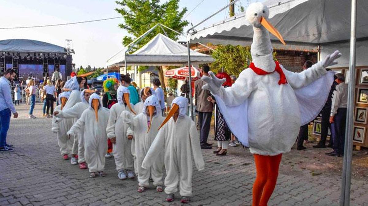 Dünyaca ünlü Eskikaraağaç Avrupa Leylek Köyü’nde Leylek Şenliği ...