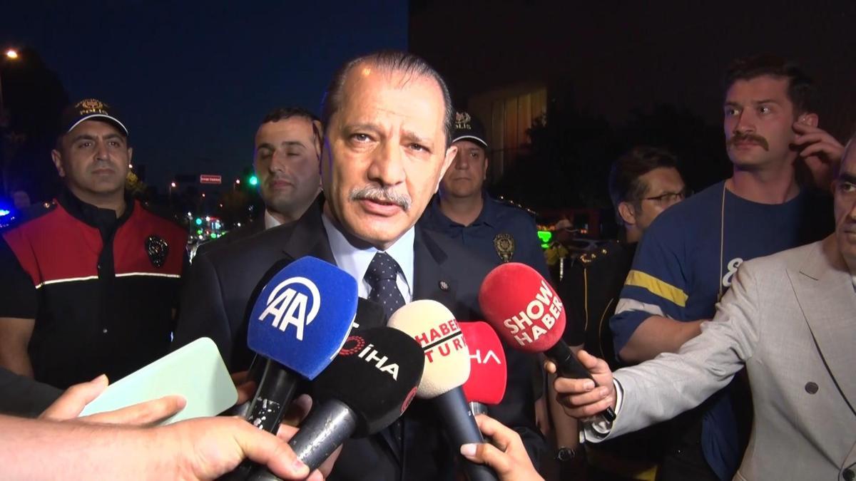 İstanbul İl Emniyet Müdürü Selami Yıldız, Beyoğlu'nda denetime katıldı ...