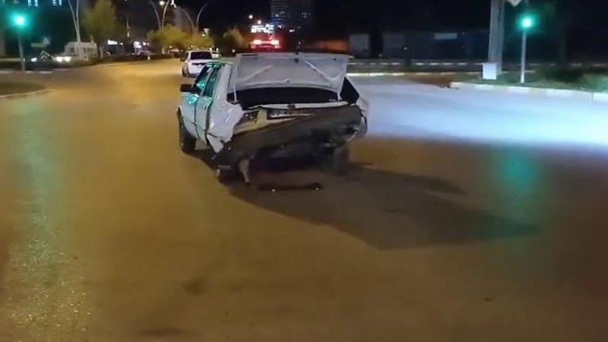 Otomobil, kırmızı ışıkta başka araca çarptı; 2 yaralı - Çorum Haberleri