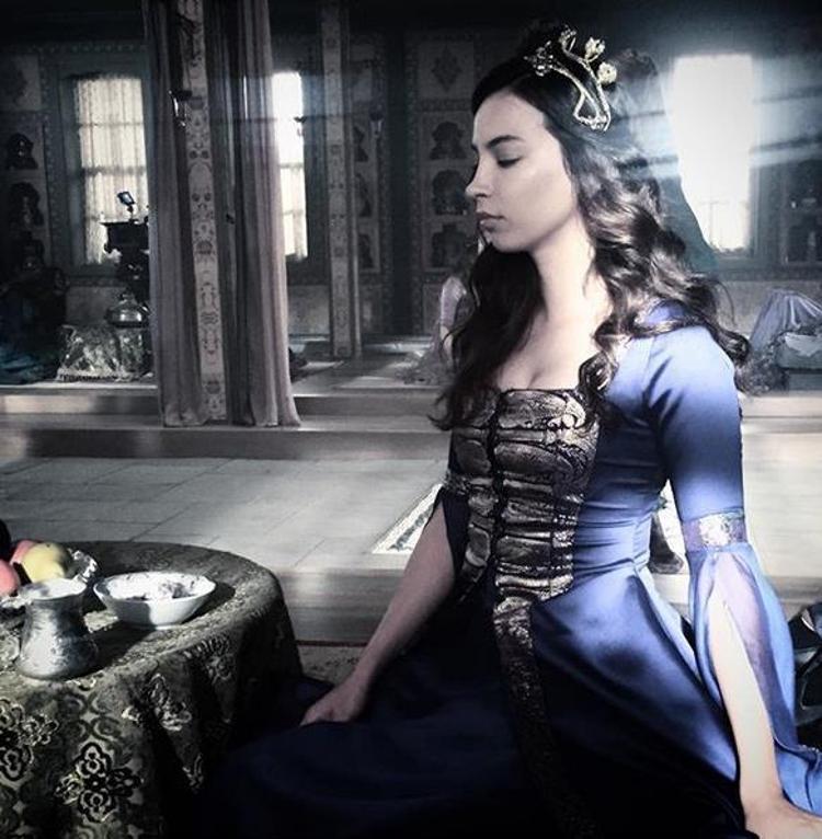 Gamze Aksu bu sefer gerçek Survivor'da! - Magazin Haberleri