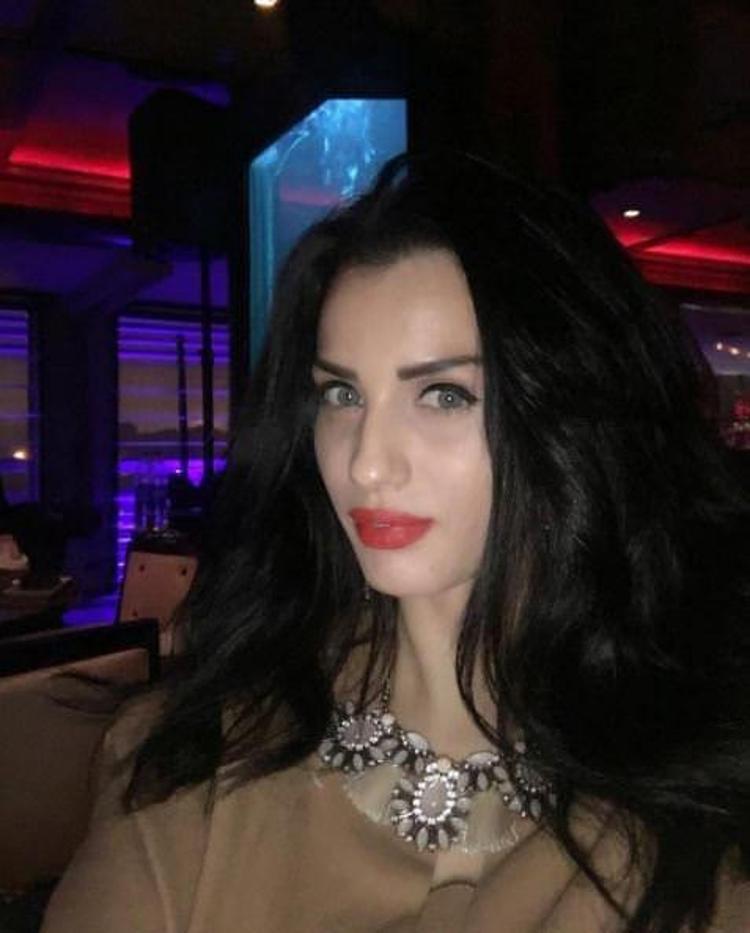 İmane Elbani - Magazin Haberleri