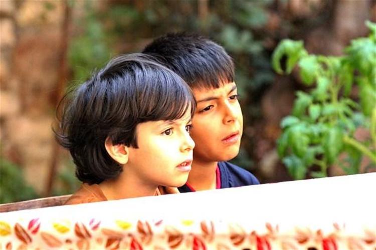 Guruldayan Kalpler Filmi - Magazin Haberleri