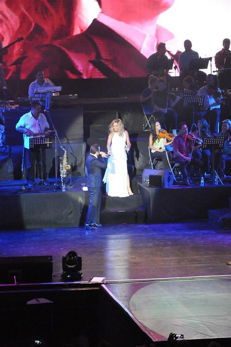 Mustafa Ceceli-Lara Fabian konser! - Magazin Haberleri