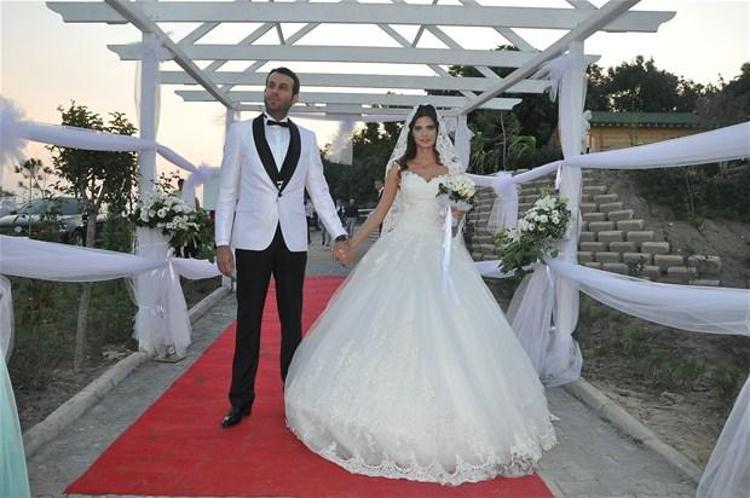 Sevil Uyar - Levent Kılıç'ın düğünü - Vatan Gazetesi Magazin Haberleri