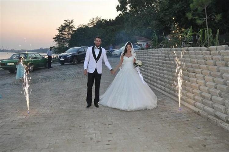 Sevil Uyar - Levent Kılıç'ın düğünü - Vatan Gazetesi Magazin Haberleri