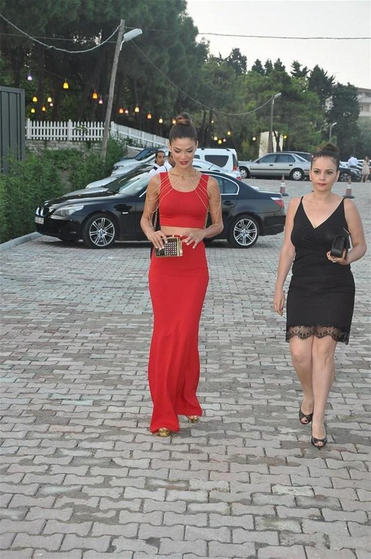 Sevil Uyar - Levent Kılıç'ın düğünü - Vatan Gazetesi Magazin Haberleri