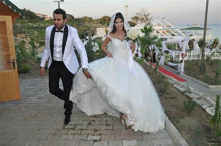 Sevil Uyar - Levent Kılıç'ın düğünü - Vatan Gazetesi Magazin Haberleri