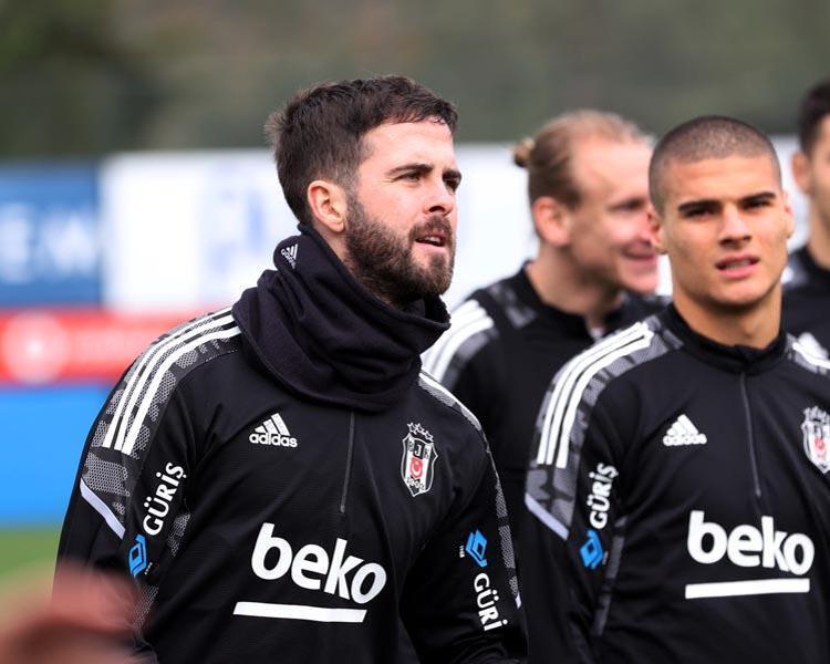 Musalli Al-Muammar 'Yemin ederim bizim transfer listemizde yok' demişti ...