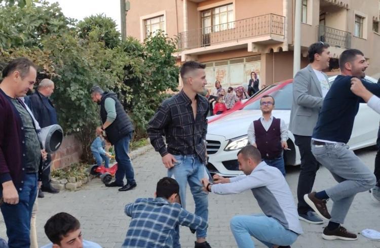 Arkadaşları damada yapmadığını bırakmadı - Yaşam Haberleri