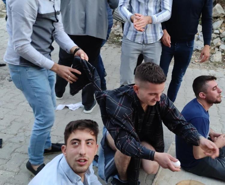 Arkadaşları damada yapmadığını bırakmadı - Yaşam Haberleri