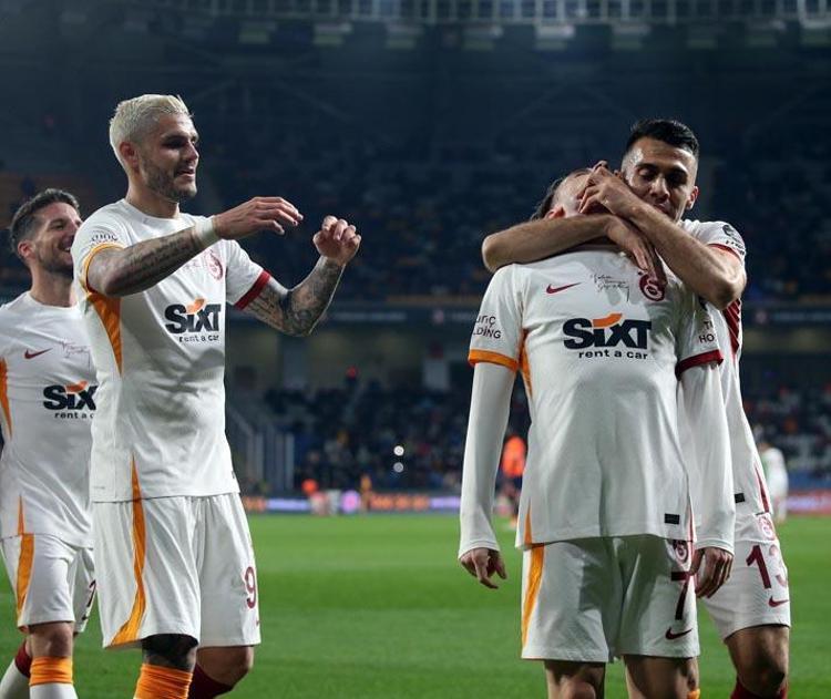 Abdülkerim Durmaz İcardi'ye hayran kaldı Arjantinli golcüye Gary ...