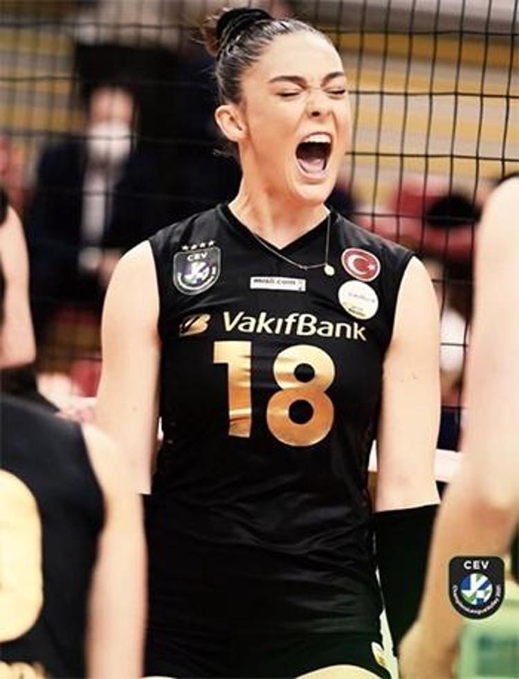 Milli voleybolcu Zehra Güneş ön ayak oldu! Lütfen benimle iletişime ...
