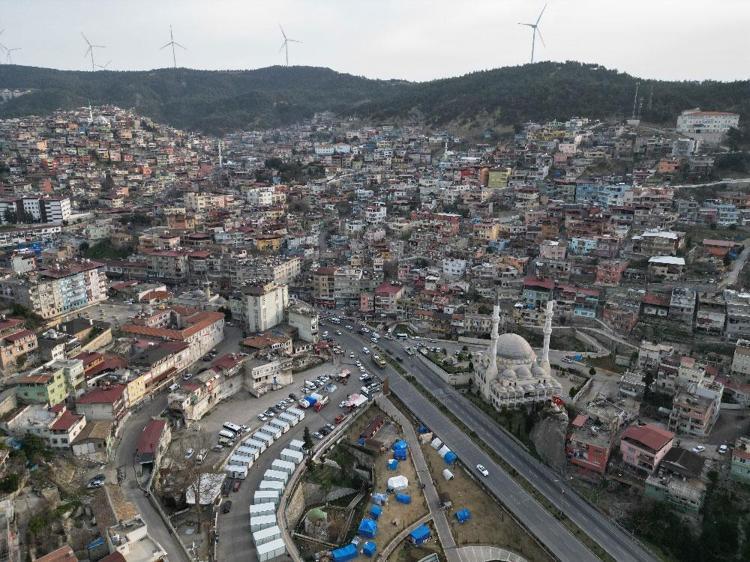 Amonas Dağları'na kurulu tarihi kent Belen'in evlerinde hasar yok ...