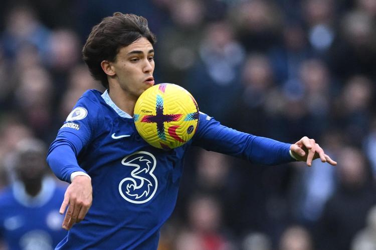 Ryan Kent'ten sonra Ali Koç'tan bir transfer daha! Edin Dzeko ...