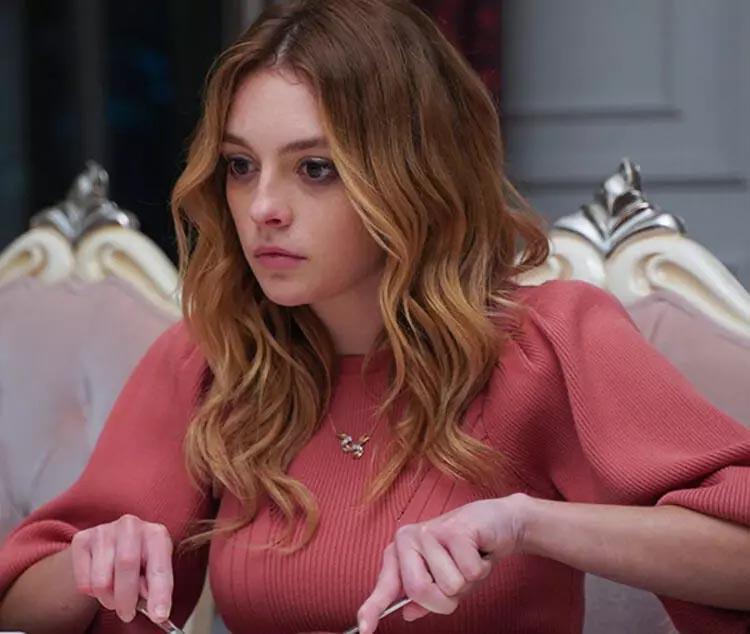 Melis Sezen atalarını öğrenmek için DNA testine başvurmuştu! Oyuncuya ...