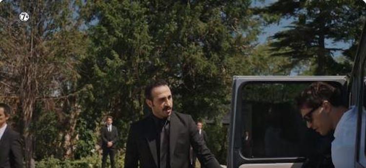 Yalı Çapkını 2. sezon fragmanı: Seyran ve Ferit'in düğününde sürpriz ...