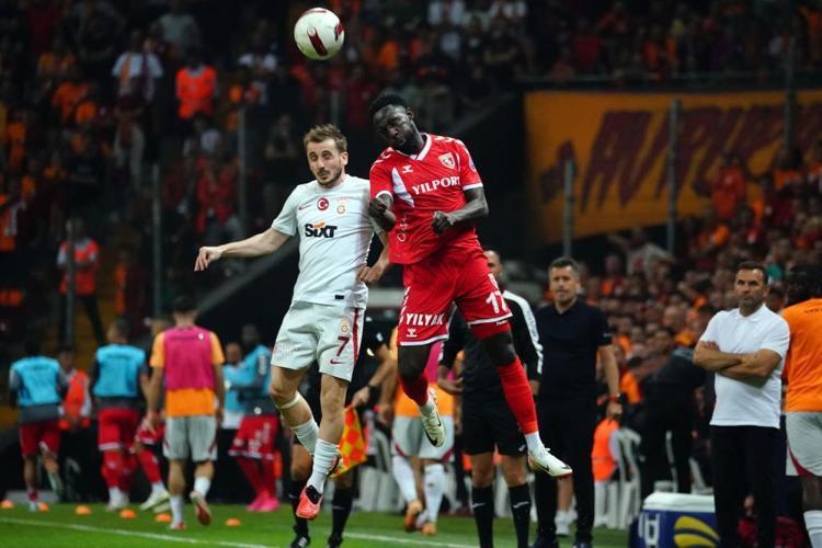 Galatasaray'a 2 milli yıldız hayırlı olsun! Anlaşma sağlandı, şampiyon ...