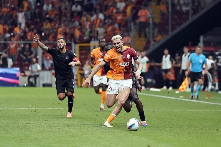 Kerem Aktürkoğlu sonrası bir ayrılık daha! Ziyech yerine yıldız isim ...