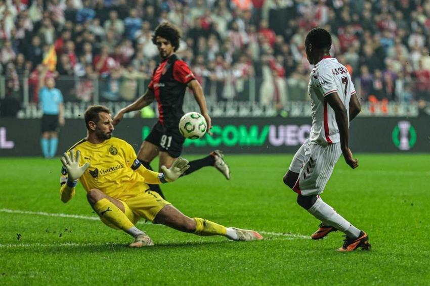 Samsunspor tarih yazdı! Avrupa'da rekor: Carlo Holse, Emre Kılınç ve ...