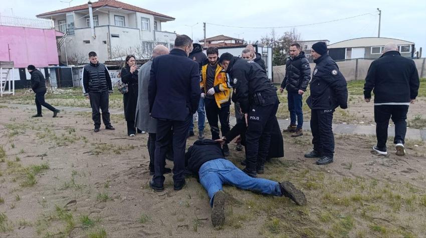 Sakarya'da cinnet anlarında film gibi ikna operasyonu: Telefonda ...