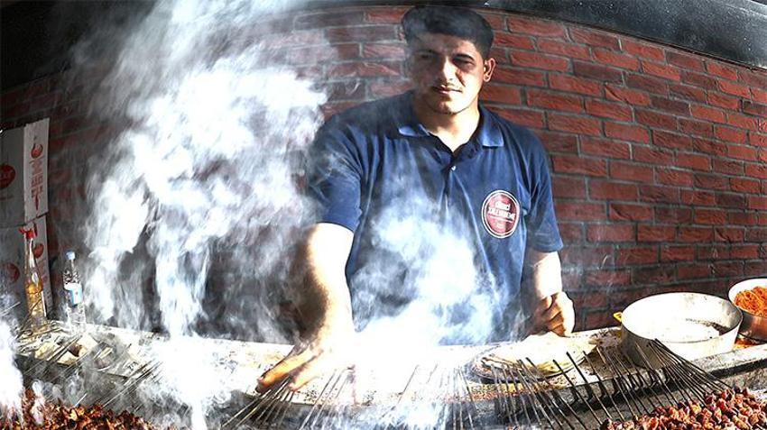 Diyarbakır’da ciğer bayramı! Yurt dışından gelenler bile var - Son ...
